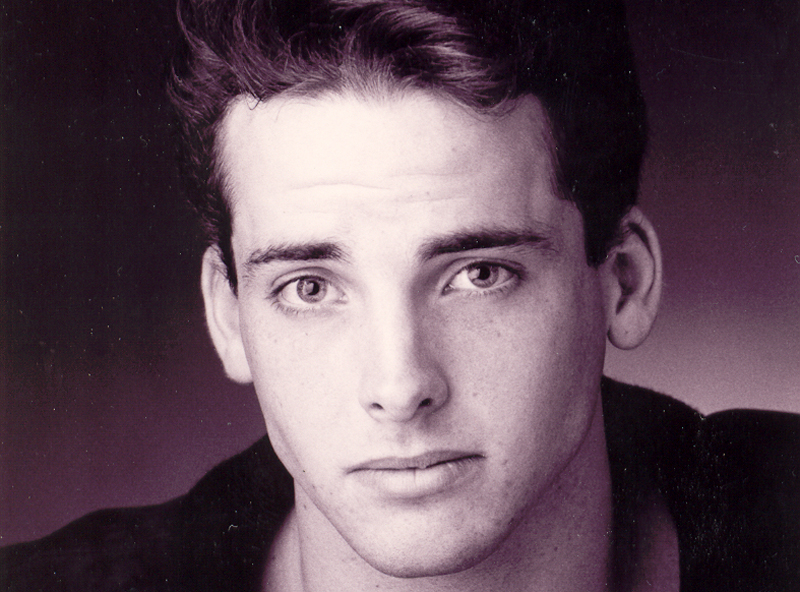 The Artist's Bio - Artisan Jigsaw by Damewood